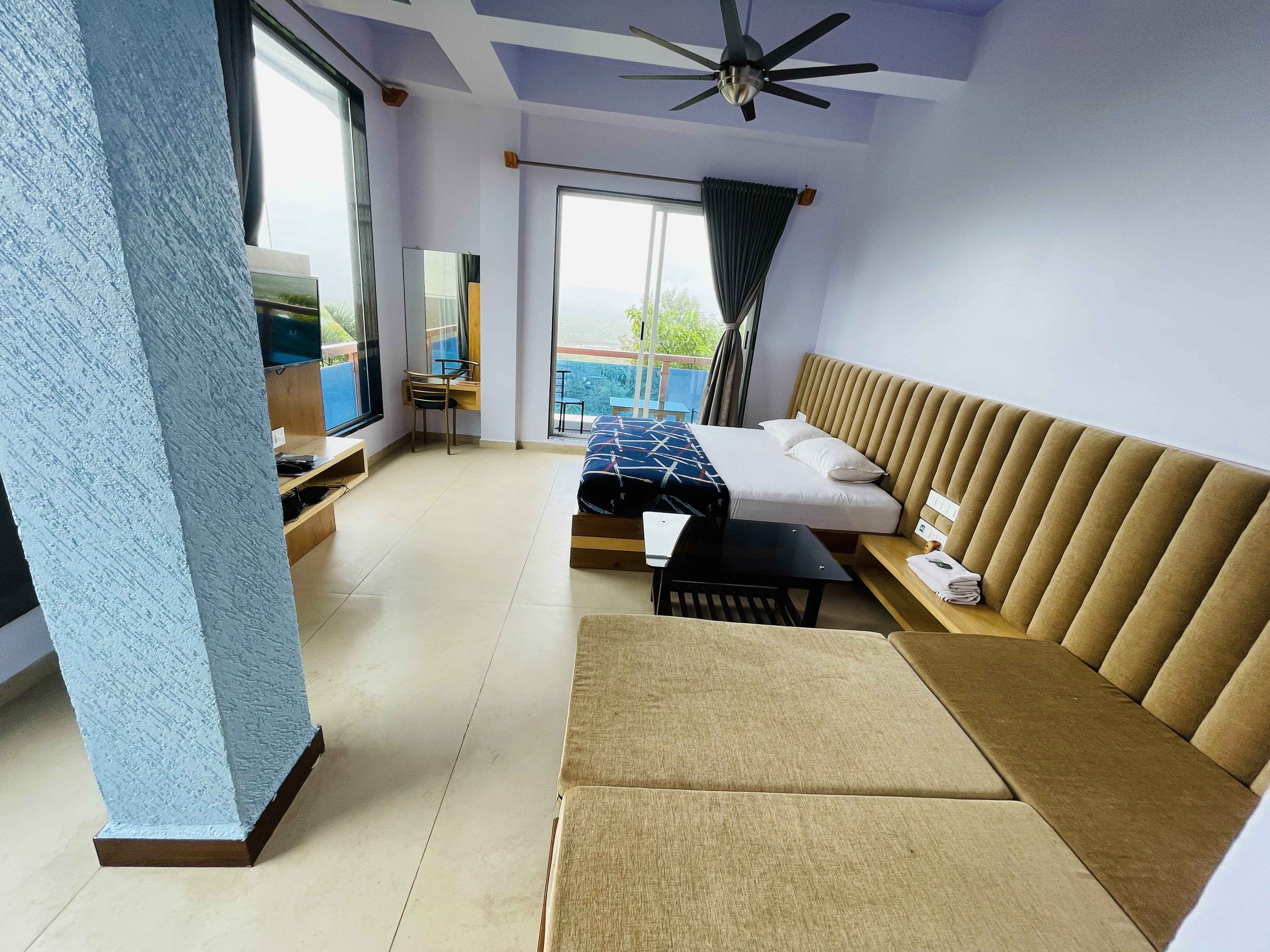 Hotel Panhala
